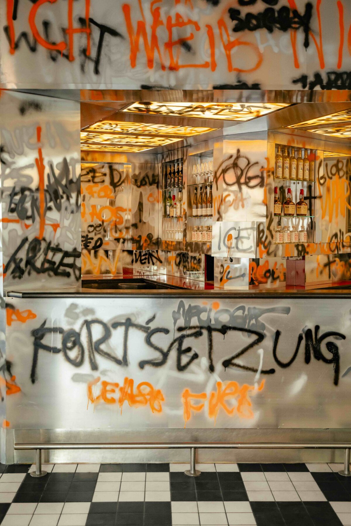 Return of a legend: Gathering revives Cologne's iconic Café Central ...